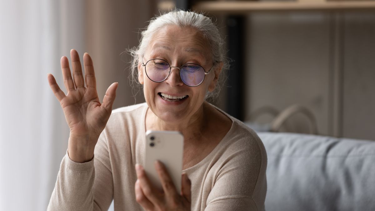 AI Granny Daisy takes up scammers’ time so they can’t bother you ...