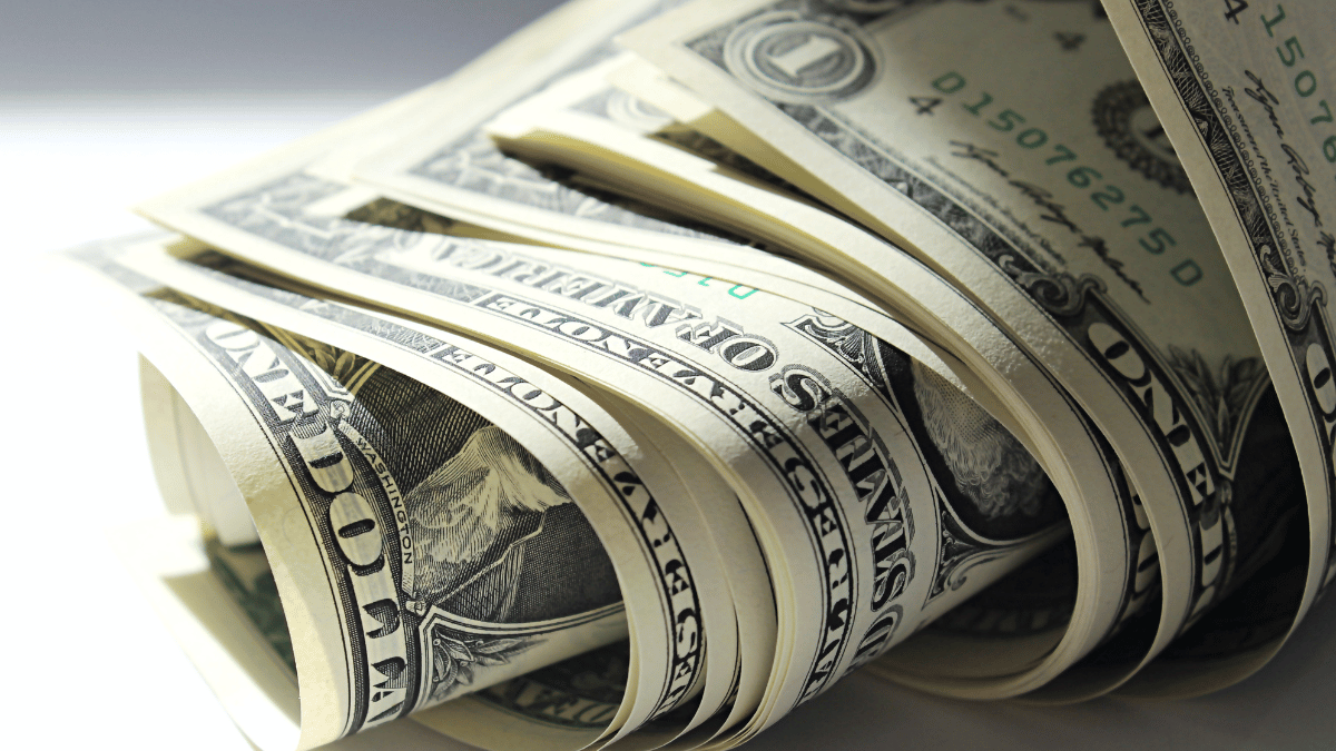 The "free money" trap: How scammers exploit financial anxiety ...